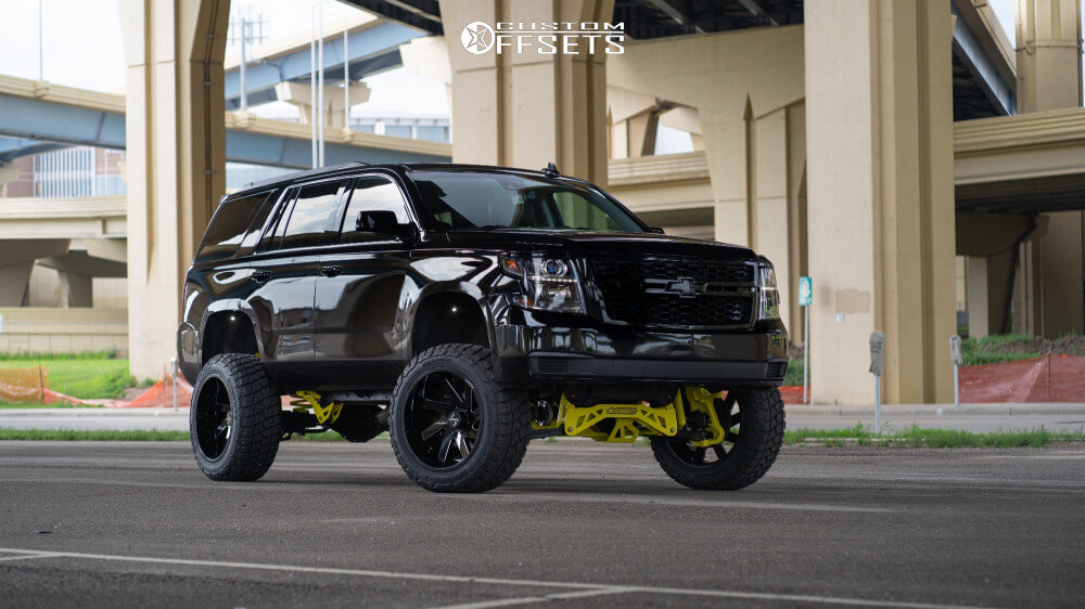 What Fits a Chevrolet Tahoe? | Custom Offsets
